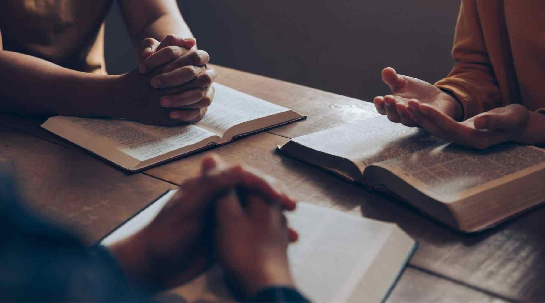 10 Reasons to Fellowship With Other Christians